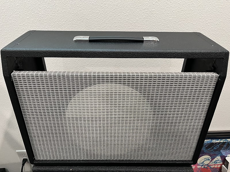 Mojotone Deluxe reverb unloaded empty cabinet Fender licensed | Reverb