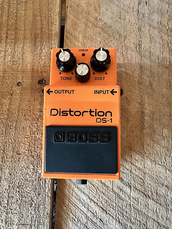 BOSS DS-1 Distortion Pedal | Reverb