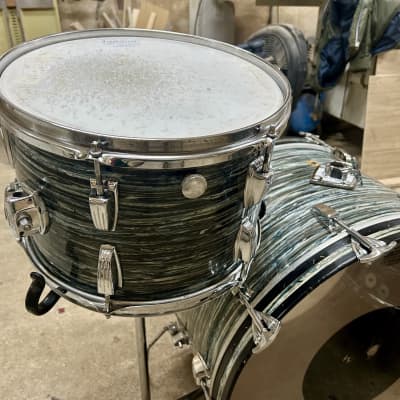 Ludwig Hollywood 1968 - Blue oyster pearl | Reverb
