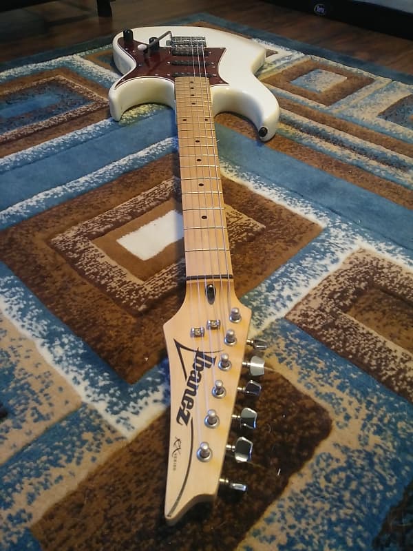 1994 Ibanez RX60 electric guitar Arctic Pearl White | Reverb