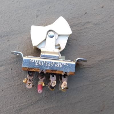 Ampeg Rocker Switch DP3T - White | Reverb