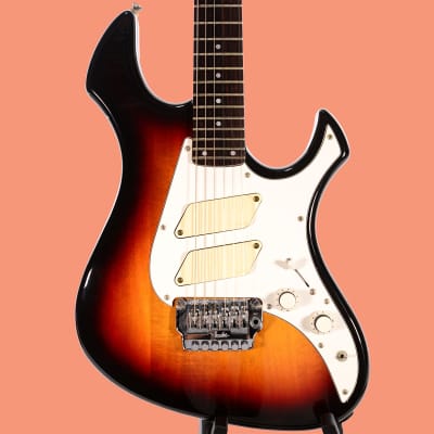 Fender Performer Made in Japan 1985 White/yellow | Reverb