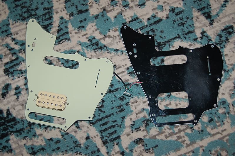 Fender Player Jaguar HS pickguards w/pickup | Reverb