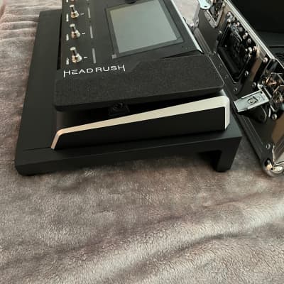 Headrush Gigboard 2021 Black with Expression Pedal and Case | Reverb