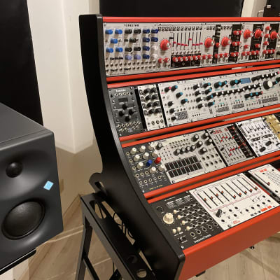 Huge Eurorack modular system in a powered case (Mutable | Reverb