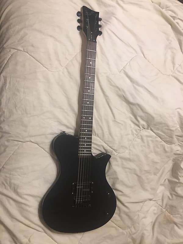 First Act ME537 2010ish Black | Reverb France