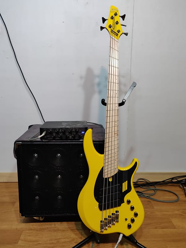 Phil Jones Bass C9 Bass Cab, 900W, 8 ohm - Authorized Dealer, | Reverb