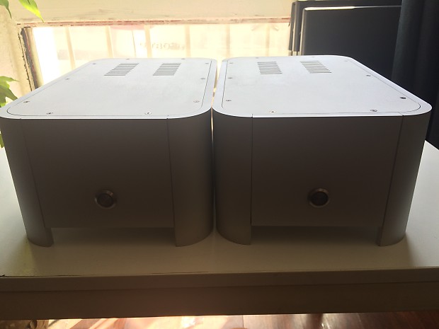 Hypex UCD 700 HxR Monoblock Power Amplifier Ultra Flat Class | Reverb