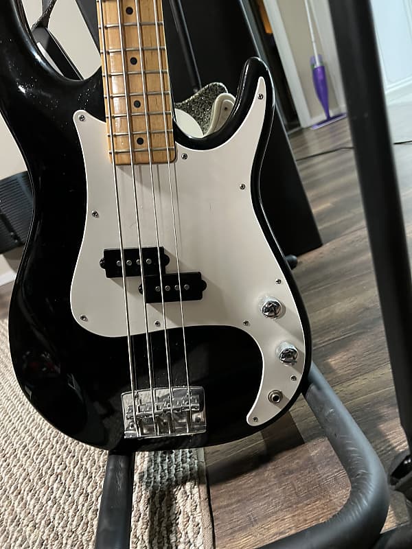 Peavey Fury Bass Black Reverb