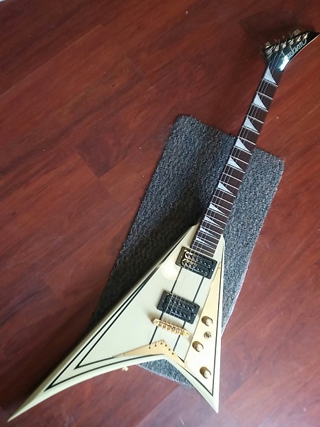 Jackson Randy Rhoads RR3 Electric Guitar Flying V | Reverb Canada