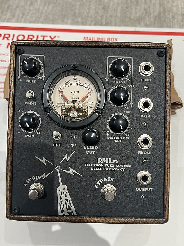 Retro Mechanical Labs Electron Fuzz Custom CV | Reverb