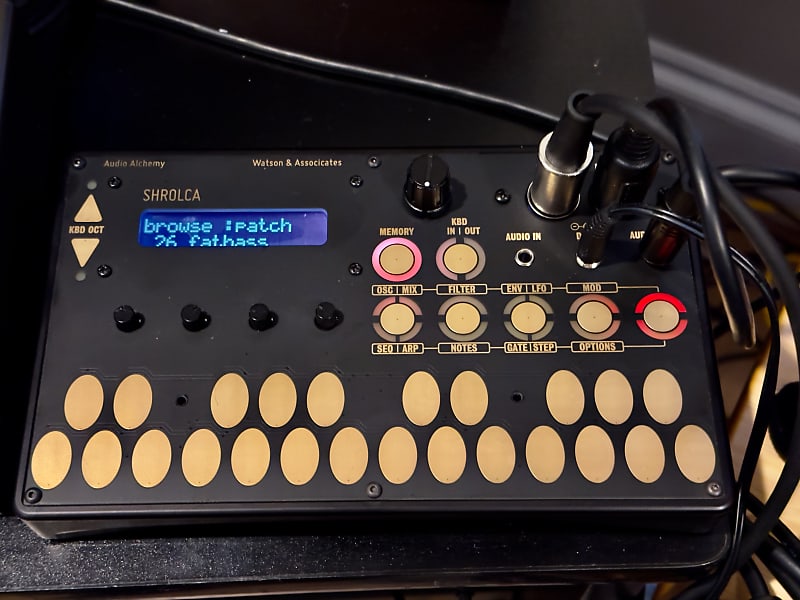 Shrolca Digital/Analog Hybrid Synth: Volca-sized Mutable | Reverb