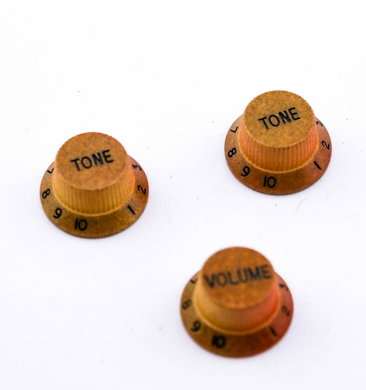 AGP ™ - Aged Relic Stratocaster ® Volume Tone Knobs 6mm | Reverb UK