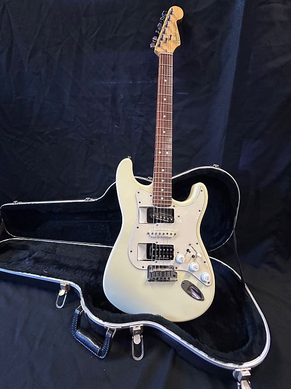 Fender Standard Stratocaster Quick Change Pickup Demo w/ | Reverb