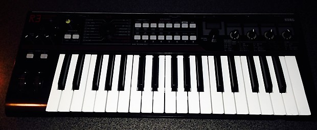 Korg r3 synthesizer vocoder keyboard | Reverb