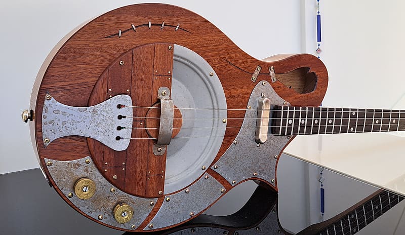 Junksville Relic 4 String Resonator Cigar box Inspired | Reverb España