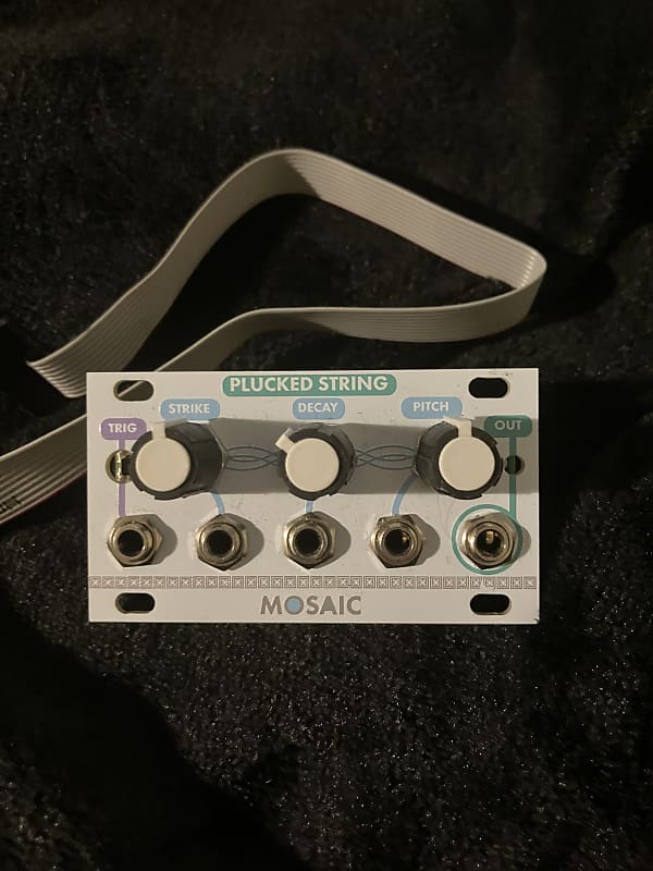 Mosaic Plucked String 2010s - White | Reverb
