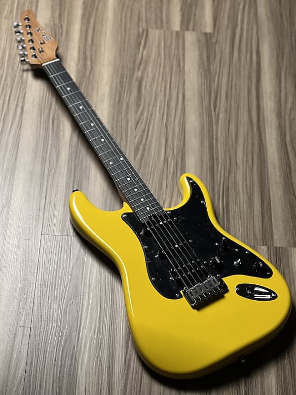 SLX Hawk Classic Lite 22 HSS in Neon Yellow | Reverb