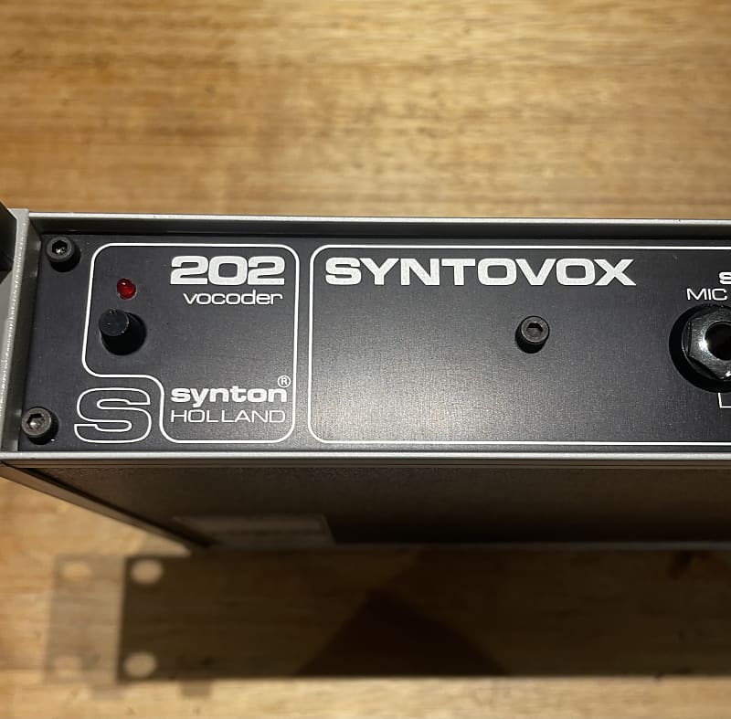 Synton Syntovox 202 Vocoder | Reverb