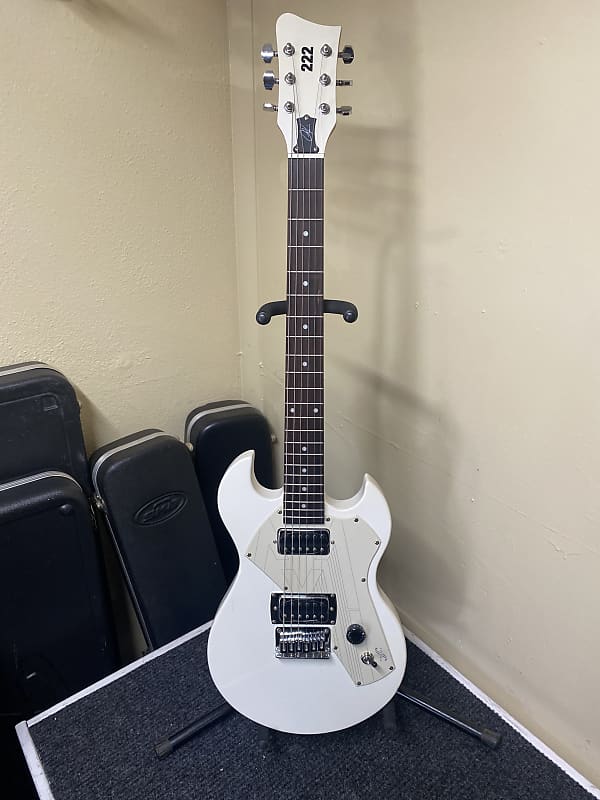 First Act Adam Levine 222 | Reverb