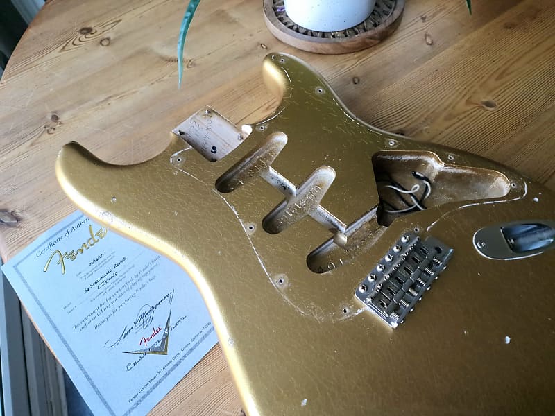 2017 Custom Shop Stratocaster Body Relic in Aztec Gold | Reverb UK