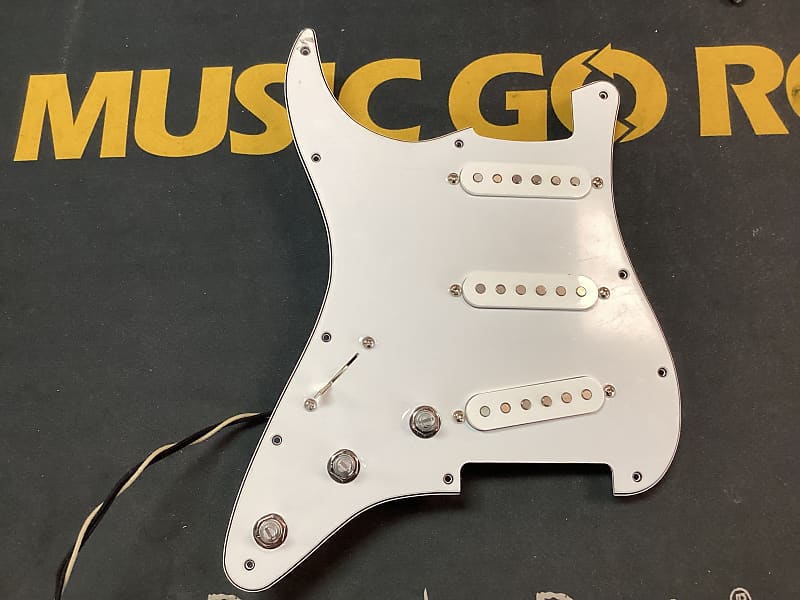 Fender Loaded Left Handed Stratocaster Pickguard | Reverb