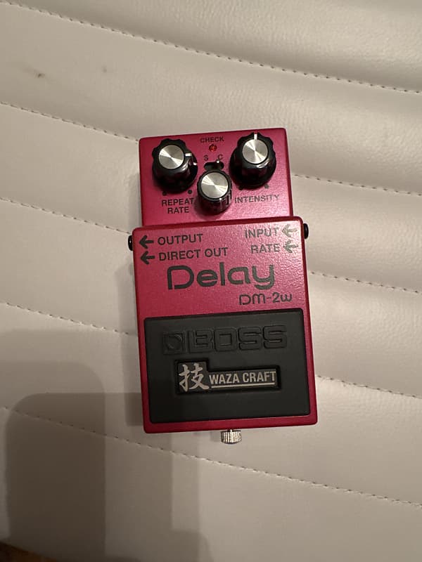 Boss DM-2W Delay Waza Craft 2015 - Present - Pink | Reverb