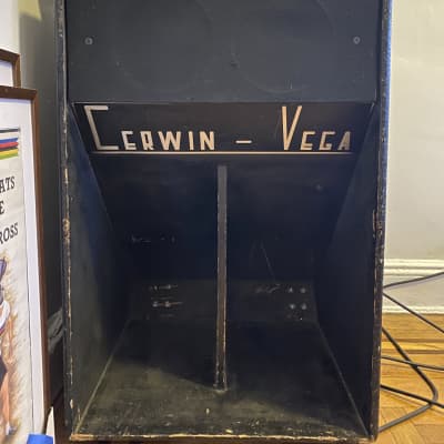 Cerwin-Vega bass guitar 1x18" & 2x7" speaker cabinet mid | Reverb