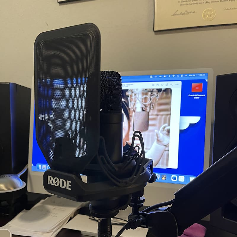 Rode NT1 Microphone 2023 - black W/ SR5 Pop Filter/SHOCKMOUNT | Reverb