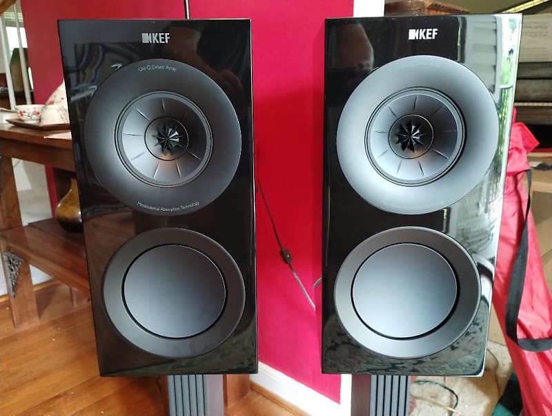 Kef R3 Meta speakers iin mint condition with Kef stands - | Reverb