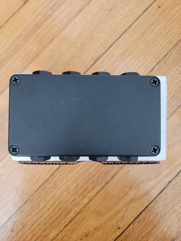 American Looper 4-Way Junction Box 2020 Black | Reverb