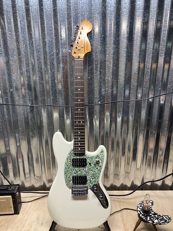 Squier Mustang 2017 - White | Reverb
