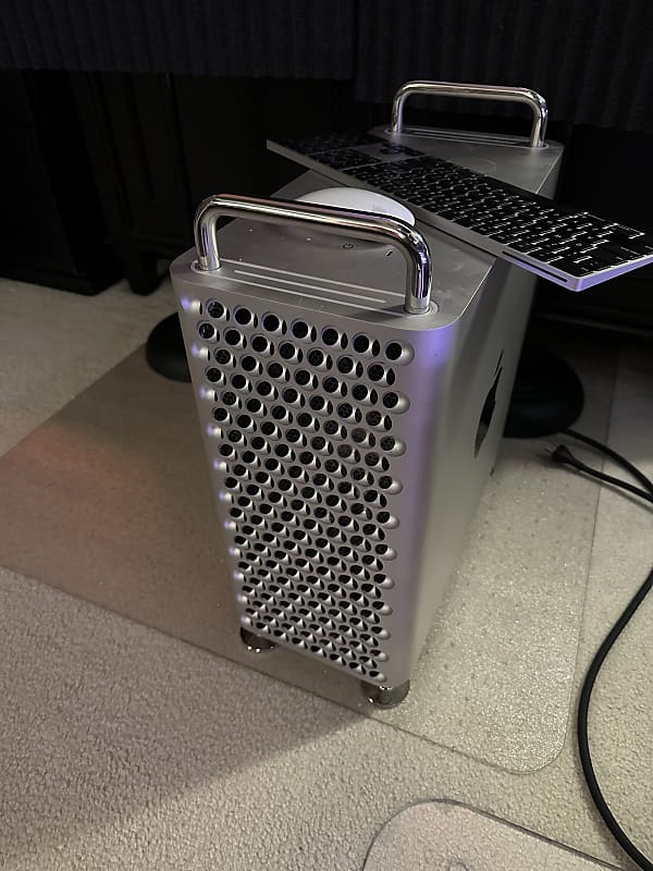 Apple Mac Pro 2019 excellent Condition | Reverb