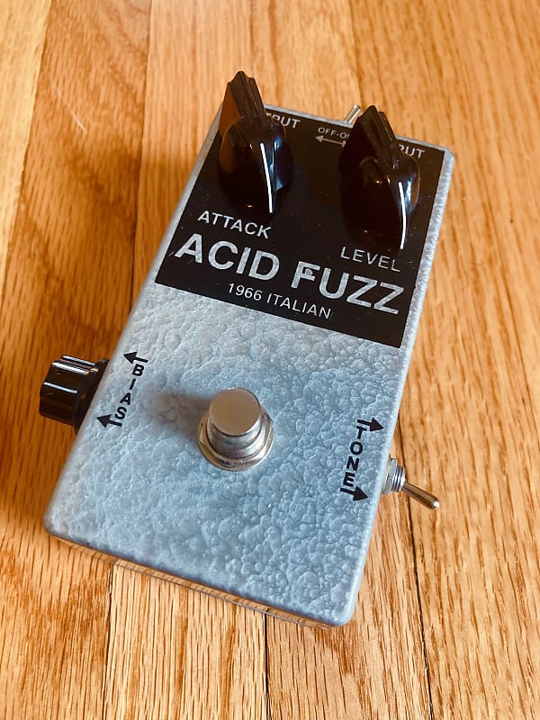 Acid Fuzz Italian Fuzz Compact Vox Tone Bender 2011 | Reverb