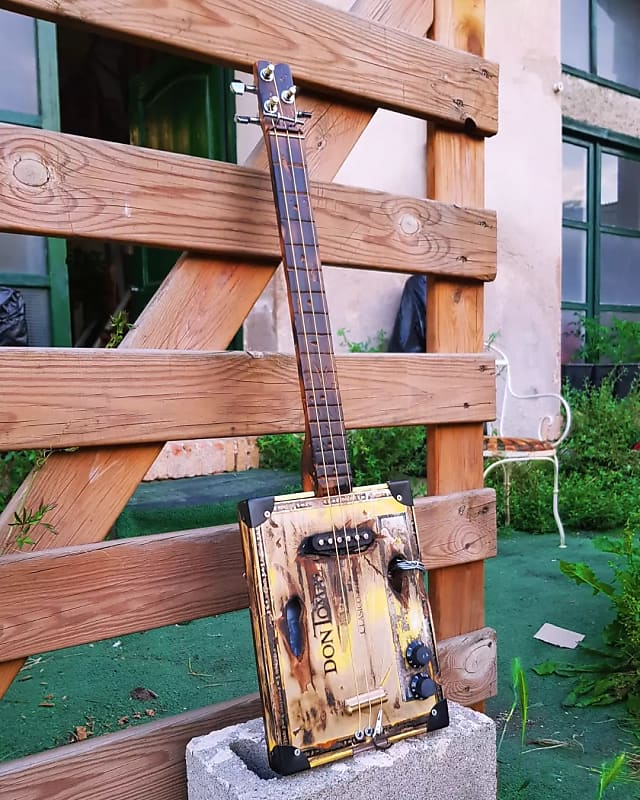Cigar Box Guitar Handmade 2024 - Junk yard | Reverb