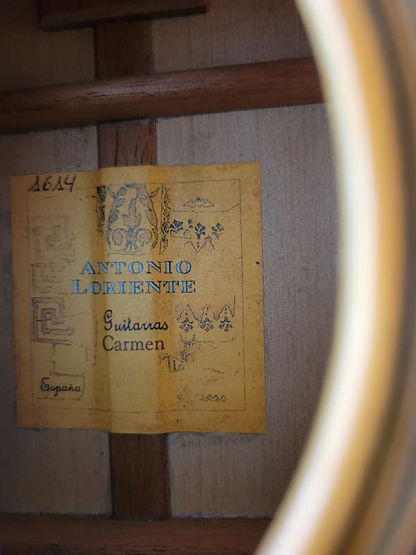 Antonio Loriente Carmen Flamenco Guitar with HumiCase | Reverb