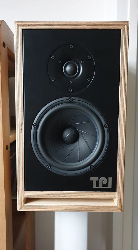 TPI Monitor 100 reference nearfield loudspeakers | Reverb
