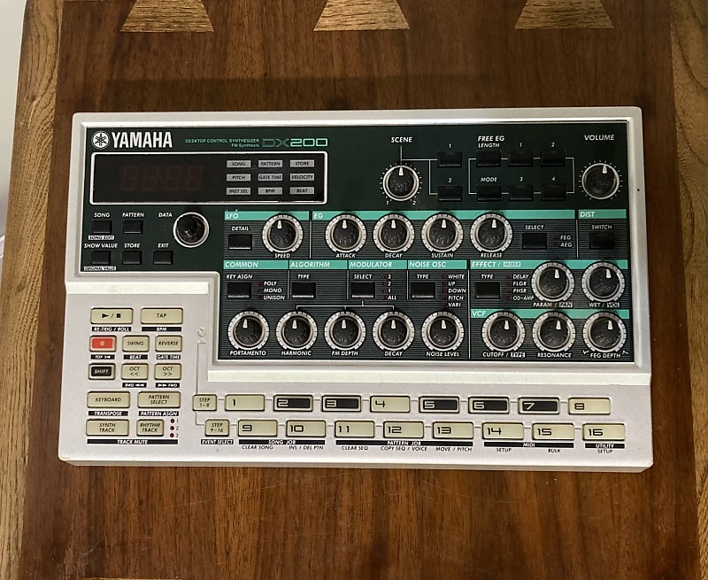 Yamaha DX200 desktop control synthesizer FM synthesis 2001 | Reverb