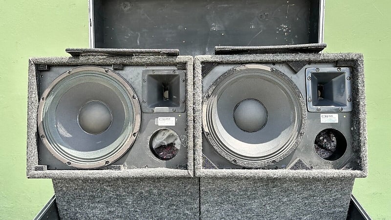 EV Audiotek M2C Stage Monitors #03894 (LOT OF 10 IN CASE)THS | Reverb