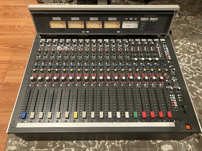 Studer 962 14/4 Analog Mixing Console | Reverb