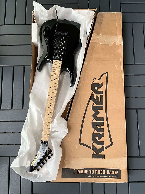 Kramer Striker 1999-2010 - Black Metallic | Reverb