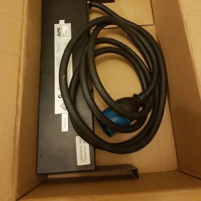 APC Metered Rack PDU AP7822B / Power distribution unit | Reverb UK
