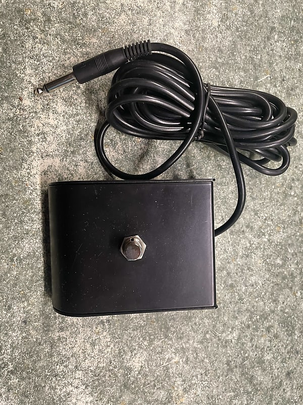 Revisit Single Button Footswitch 2010s - Black | Reverb