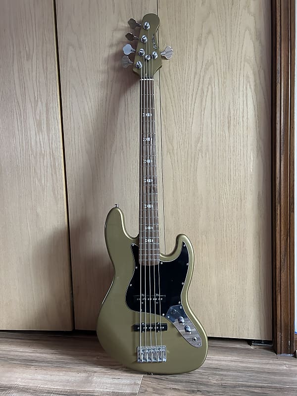 Bombshell 5 string bass 2019 - Brass | Reverb