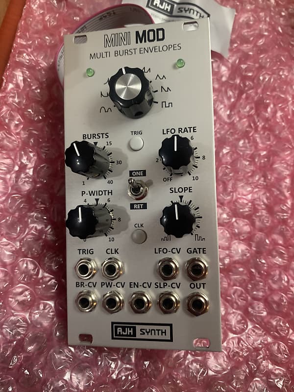AJH Synth Multi Burst 2022 - Silver | Reverb