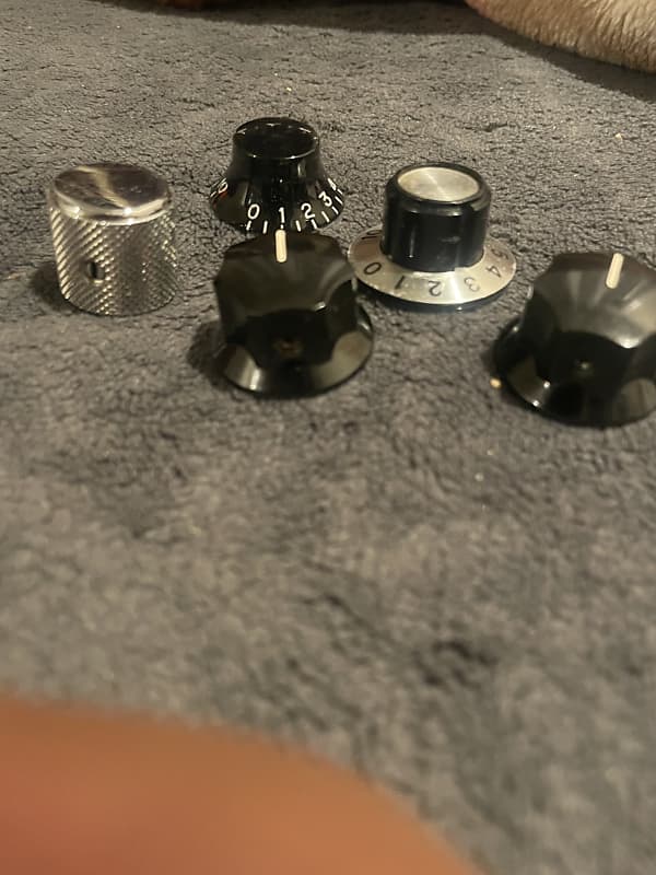 Random set of knobs | Reverb