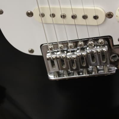 Peavey Raptor-1 International Series Electric Guitar, Black | Reverb