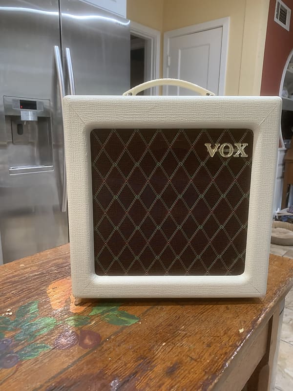 Vox AC4TV Class A Tube Amplifier 2008 - Ivory Cream Vinyl | Reverb