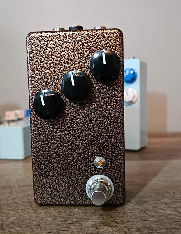 Hardwired Dizzy Tone Fuzz | Reverb