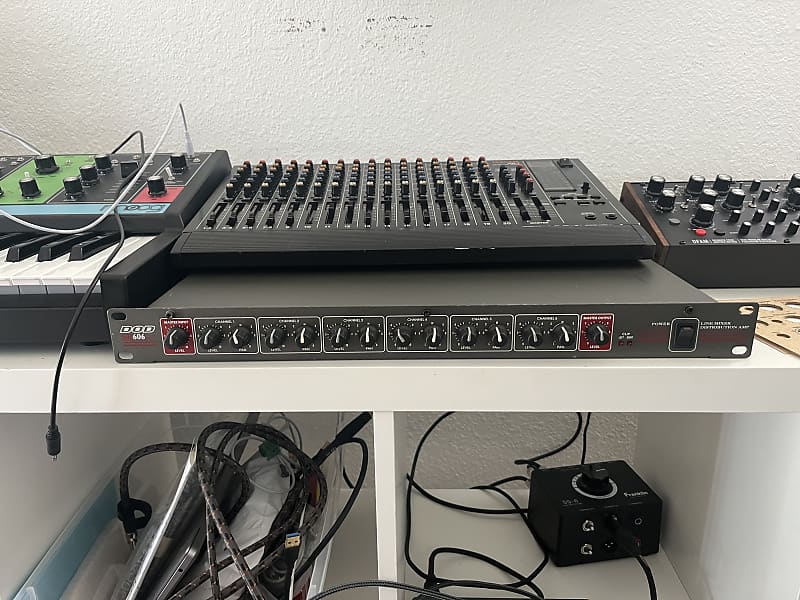 DOD SR606 6-Channel Line Mixer / Distribution Amplifier | Reverb